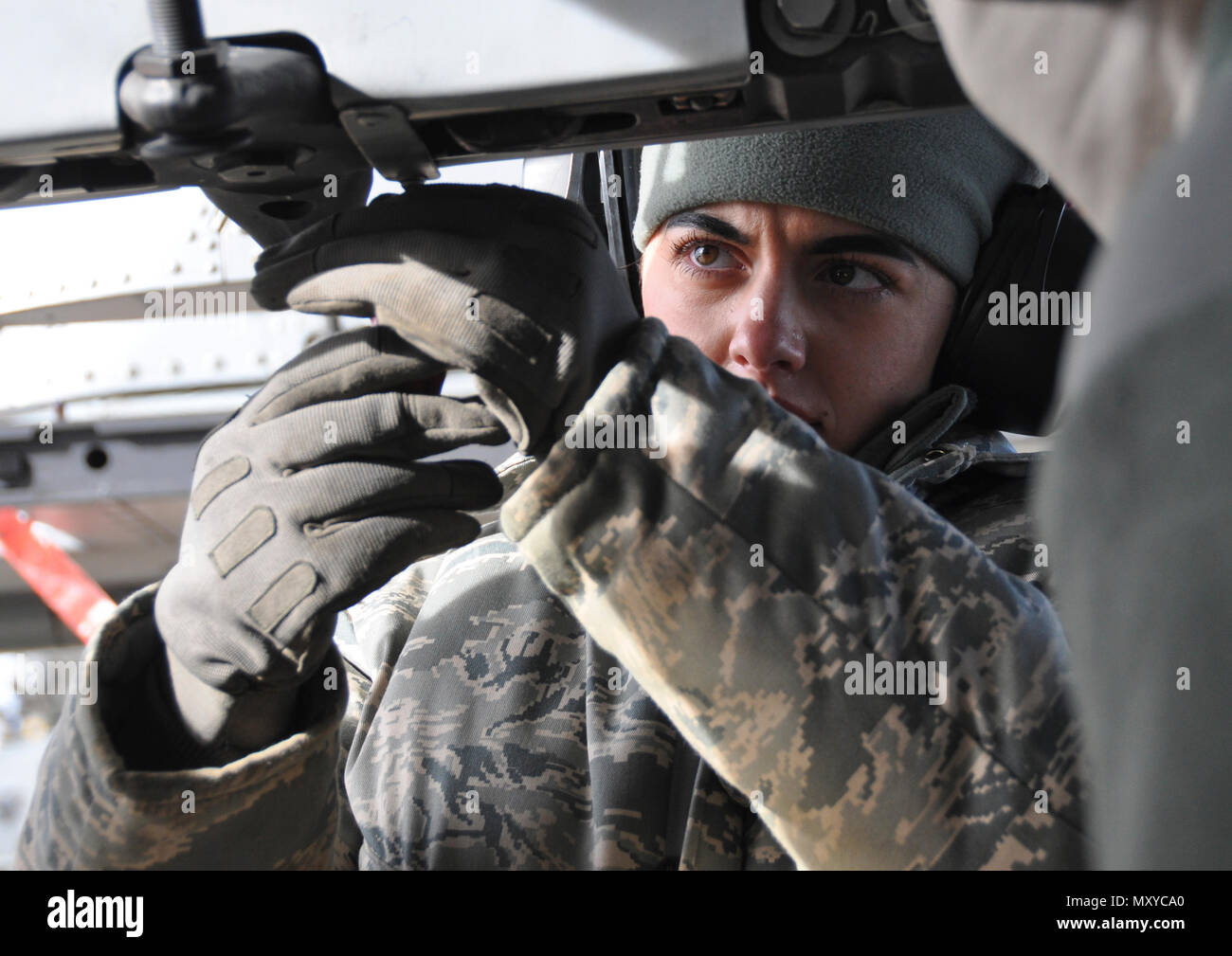 Weapons pylon hi-res stock photography and images - Alamy