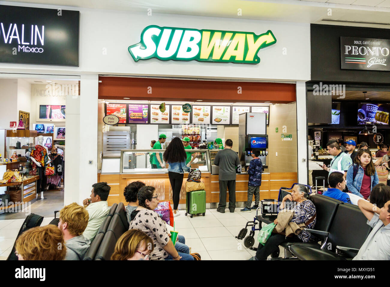 Sandwich shop counter hi-res stock photography and images - Alamy