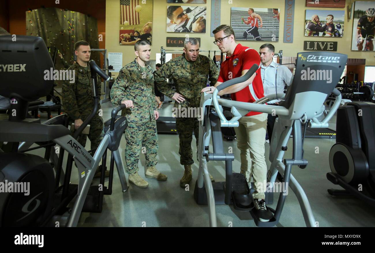 Lieutenant general wissler hi-res stock photography and images - Alamy