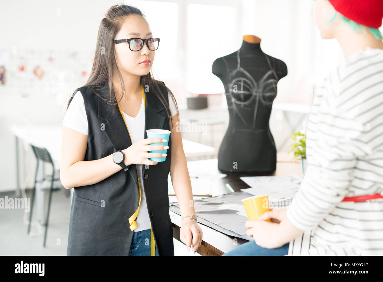 Asian fashion designer hi-res stock photography and images - Alamy