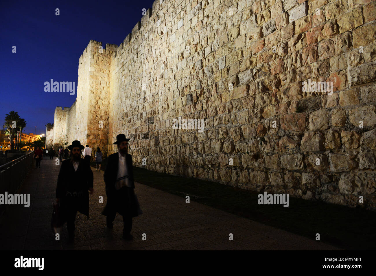 Jerusalem's old city walls at night Stock Photo - Alamy