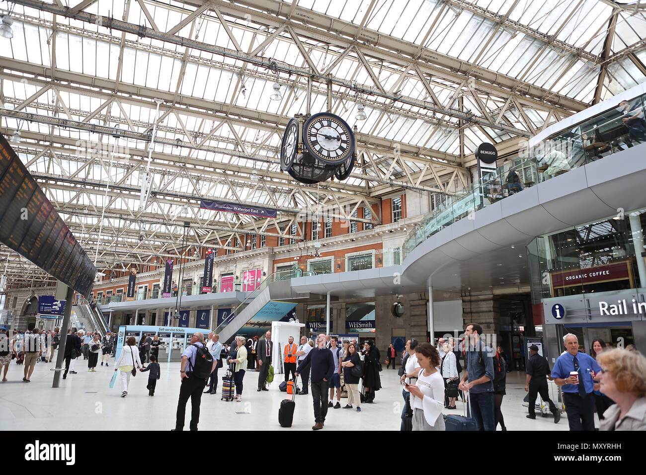 Waterloo Station London England Stock Photo - Alamy