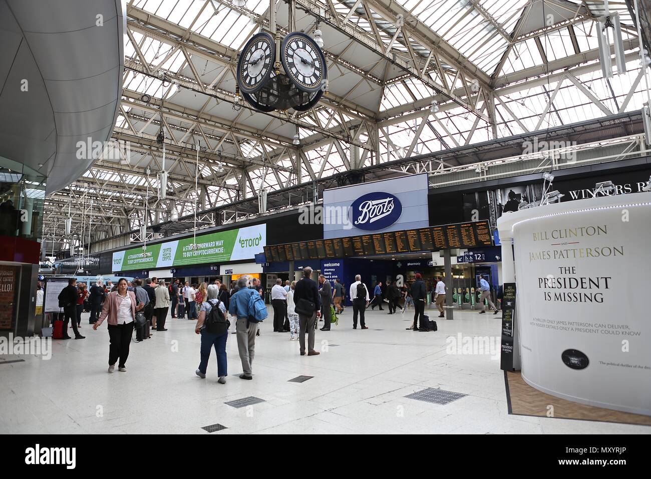 Waterloo Station London England Stock Photo - Alamy