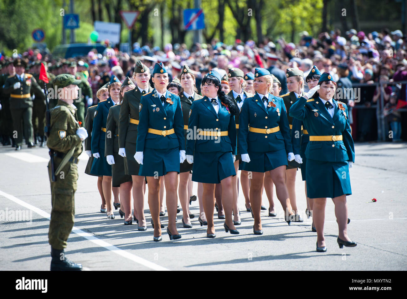 Russian soldiers marching 2015 hi-res stock photography and images - Alamy