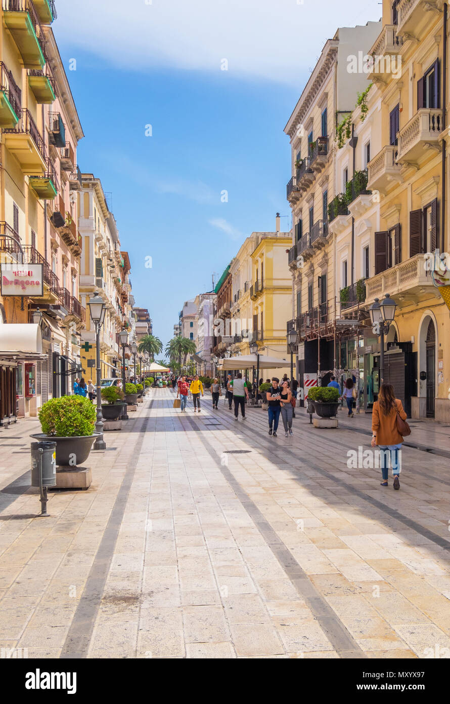 Taranto italy hi-res stock photography and images - Alamy