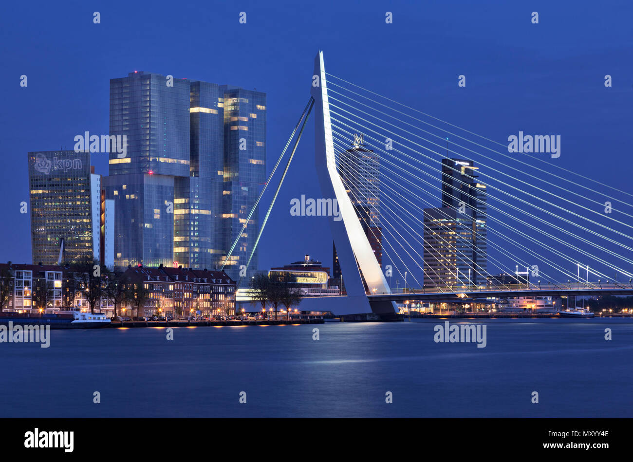 Deloitte office tower rotterdam netherlands hi-res stock photography ...