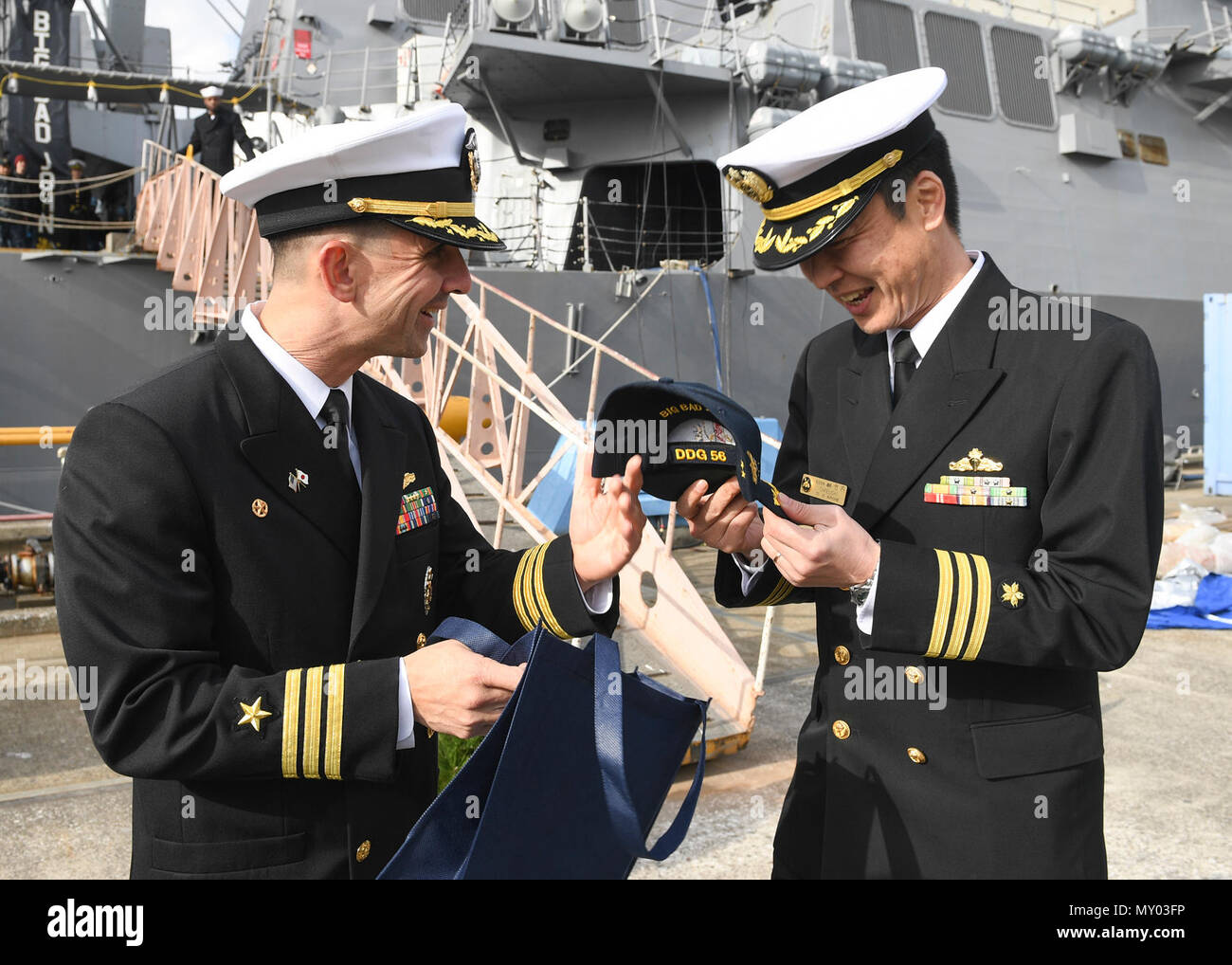 161215-N-KB426-057 YOKOSUKA, Japan (Dec. 15, 2016) Cmdr. Alfredo J ...