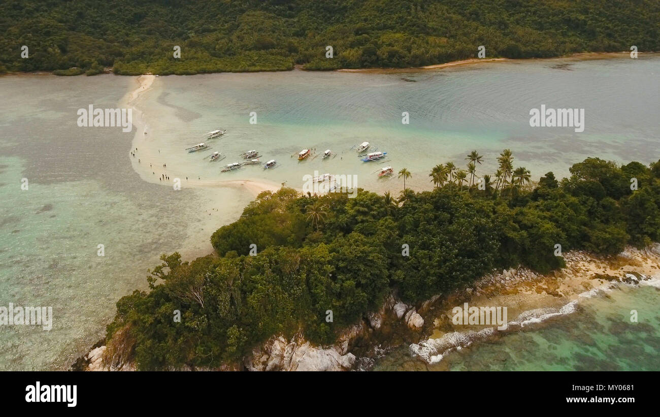 Tropical lagoon with turquoise water and white sand. Beautiful beach ...
