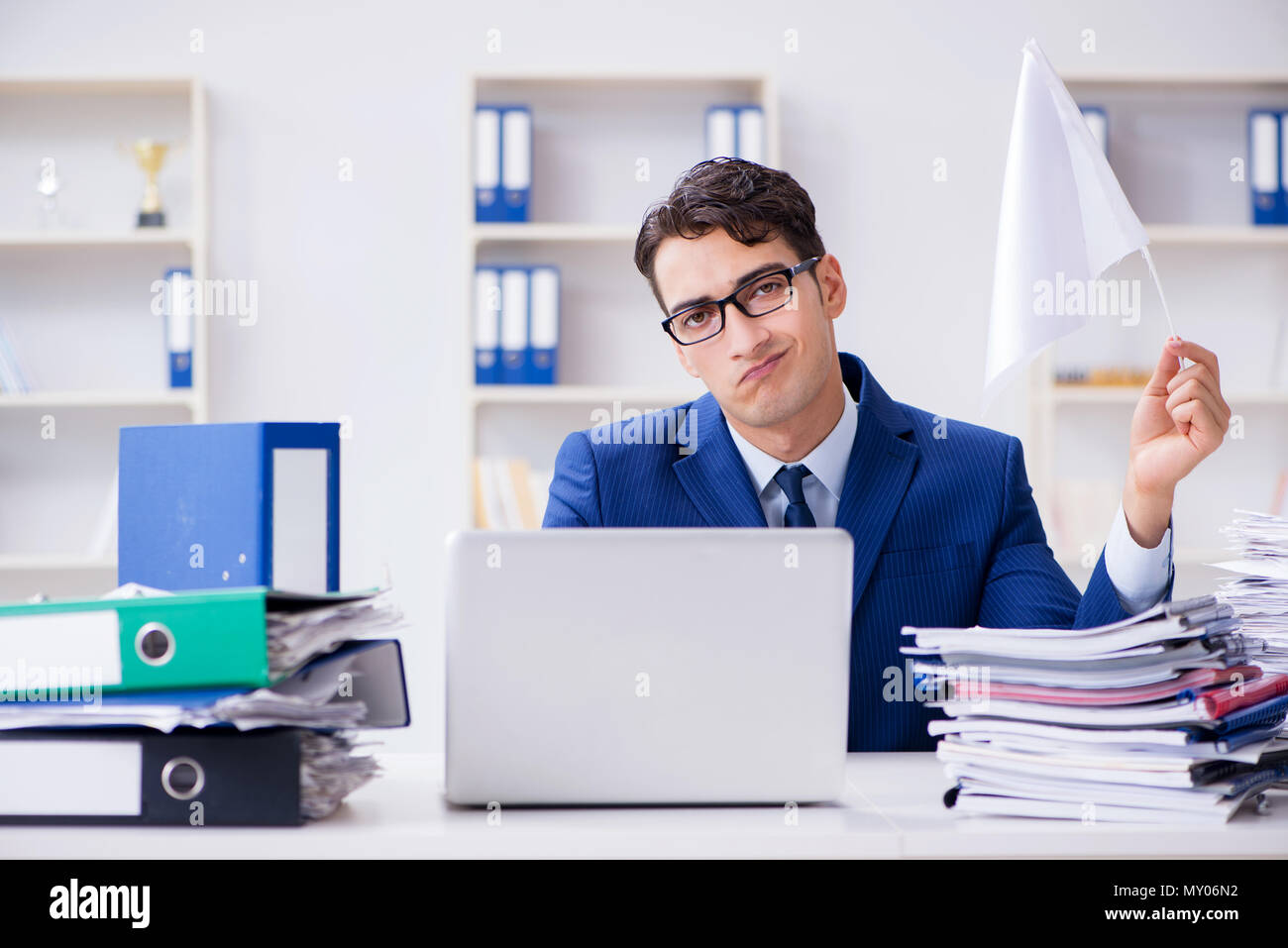 Throwing peace sign hi-res stock photography and images - Alamy