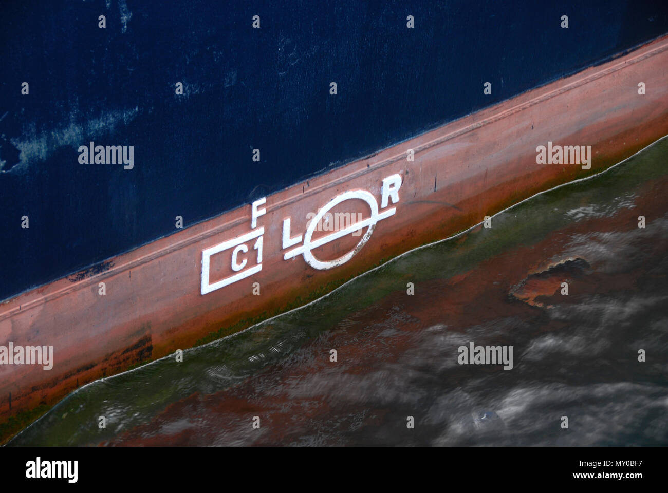 The plimsoll line hi-res stock photography and images - Alamy