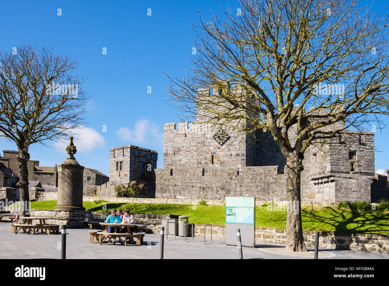 Medieval Castle Rushen in historic old town. Market Square, Castletown ...
