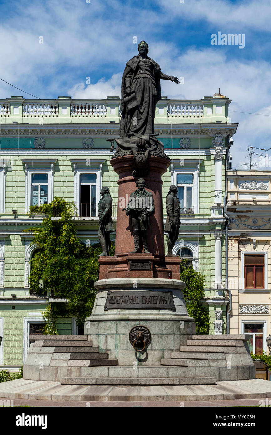 Catherine the great statue hi-res stock photography and images - Alamy