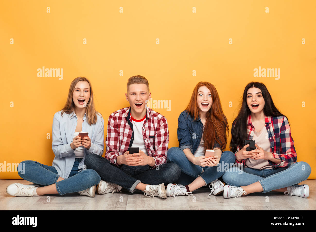Friends Wallpaper For Mobile