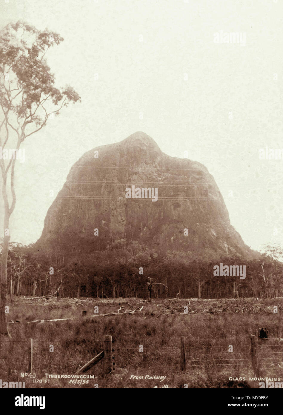 Mount tibrogargan hi-res stock photography and images - Alamy