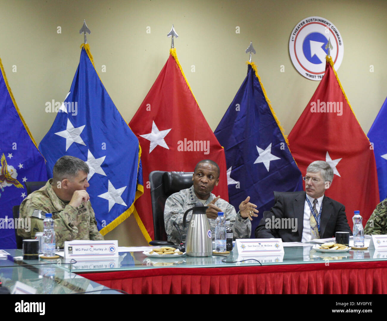 U s transcom commanding general hi-res stock photography and images - Alamy