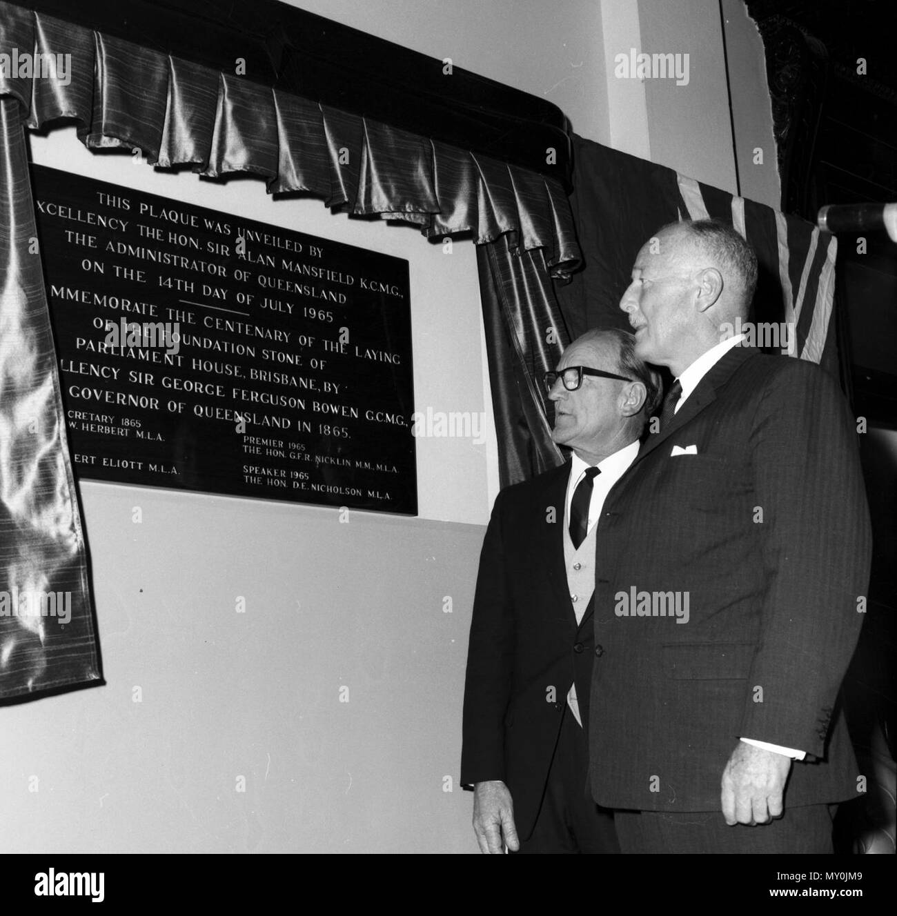 Governor Sir Alan Mansfield unveiling Parliament House centenary plaque ...