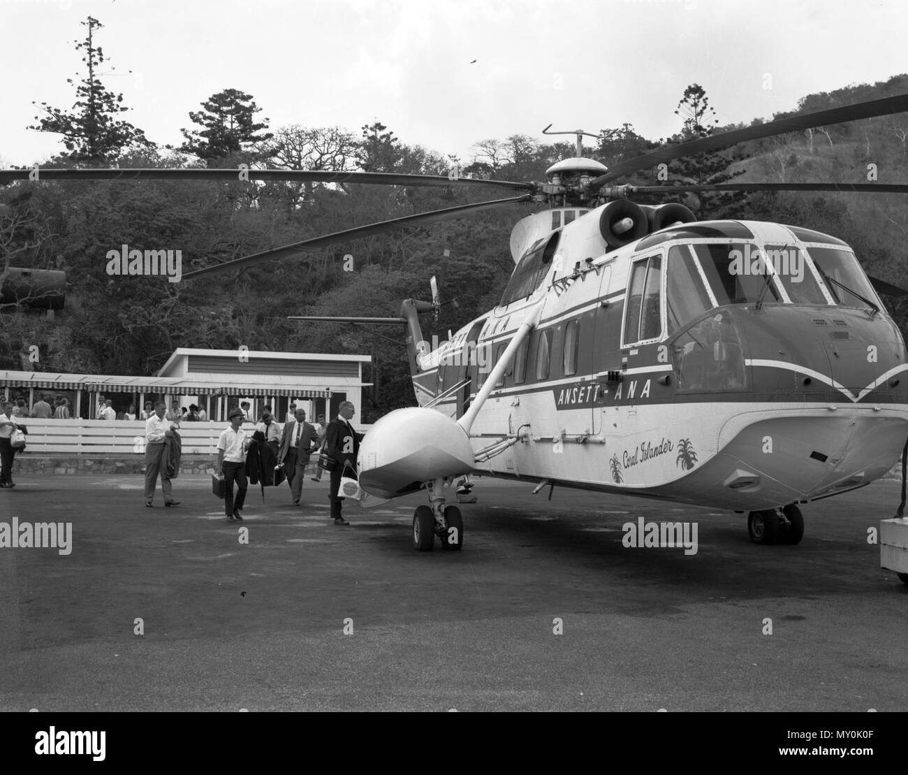 Sikorsky helicopter 1960s hi-res stock photography and images - Alamy