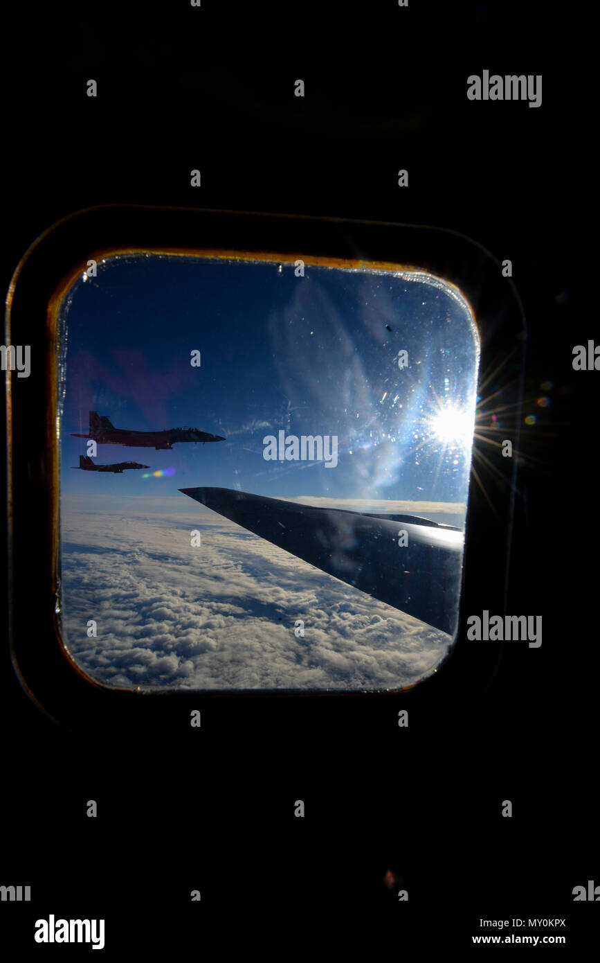 Aim 9l sidewinder hi-res stock photography and images - Alamy