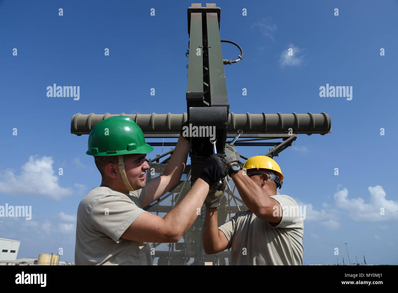 Tpn 19 hi-res stock photography and images - Alamy