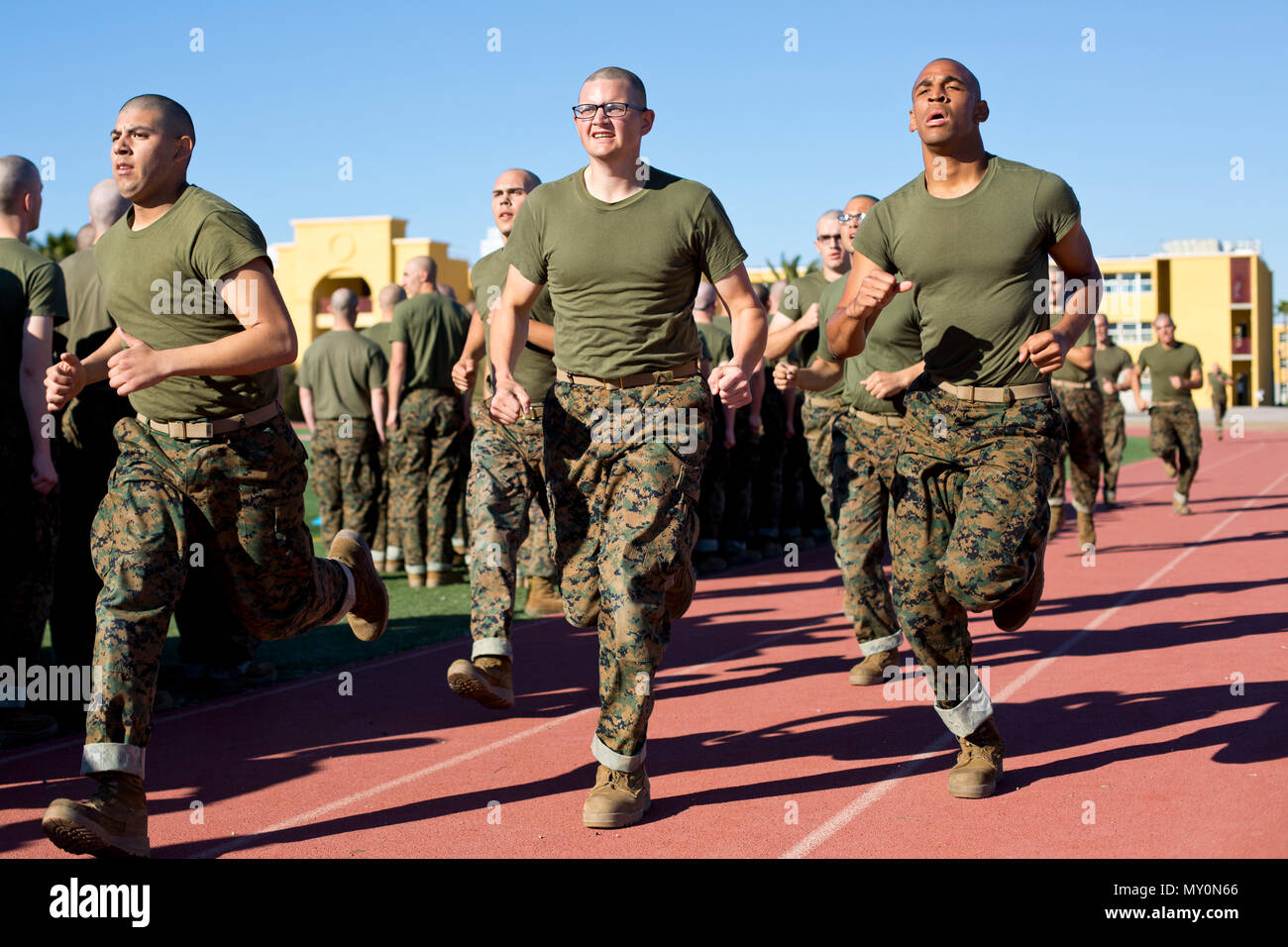 U.S. Marine Corps recruits with Company B, 1st Recruit Training ...