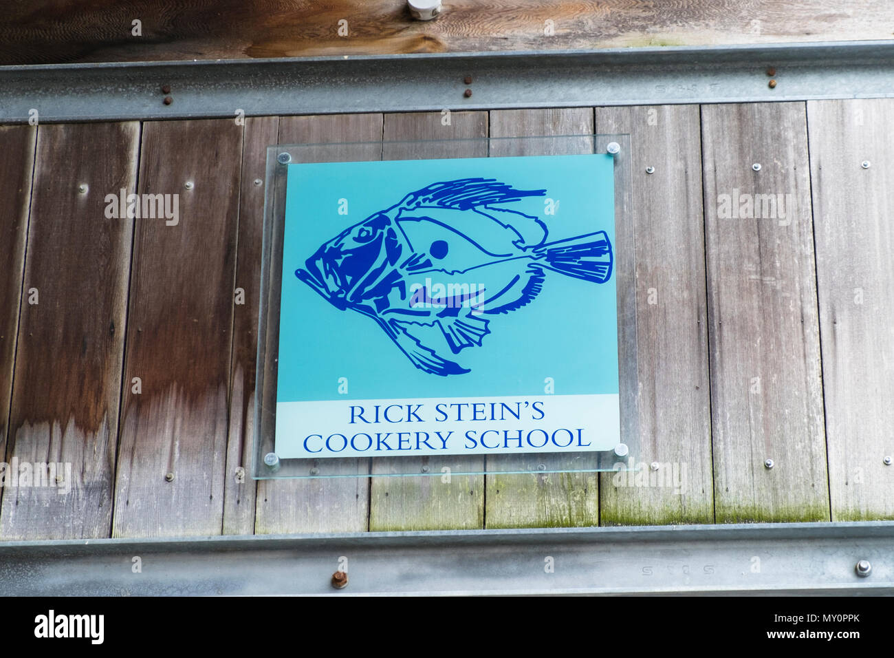 High school logo hi-res stock photography and images - Alamy