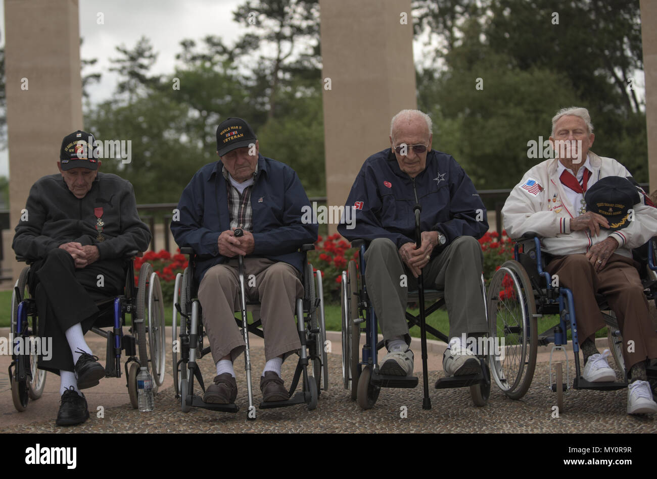 Four World War II Veterans show their true emotions during the playing ...