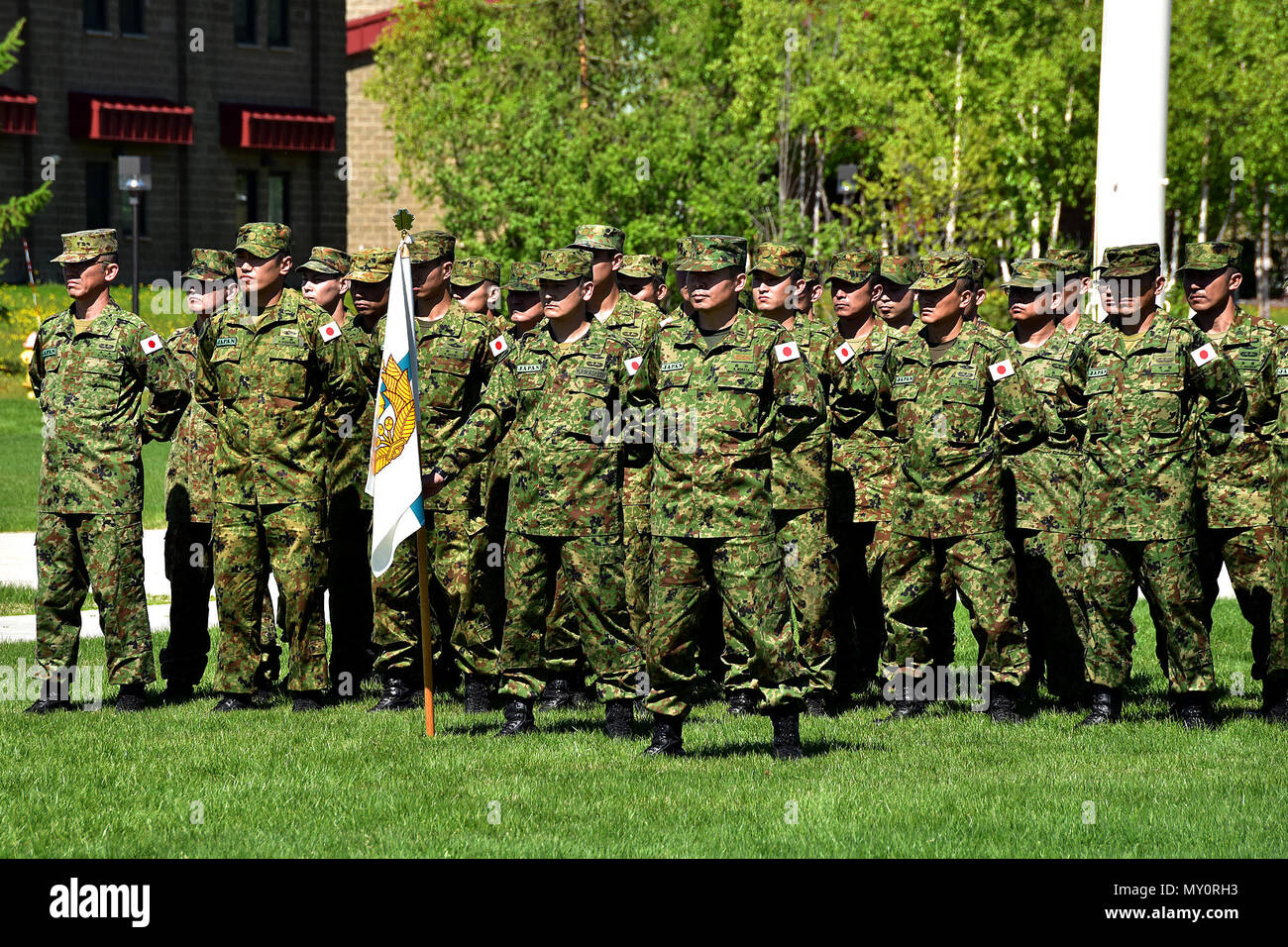 Members of the 1st Airborne Brigade Japanese Ground Self-Defense Force ...