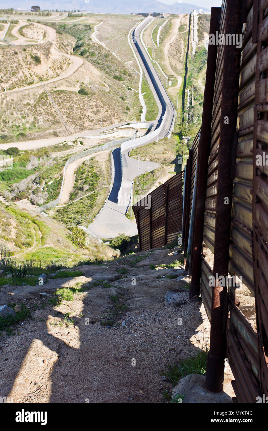 Border Fence near San Diego Stock Photo - Alamy