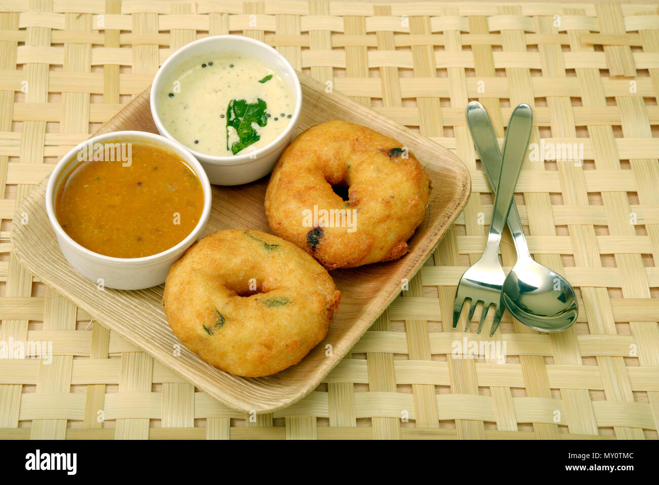 Medu vada hi-res stock photography and images - Alamy