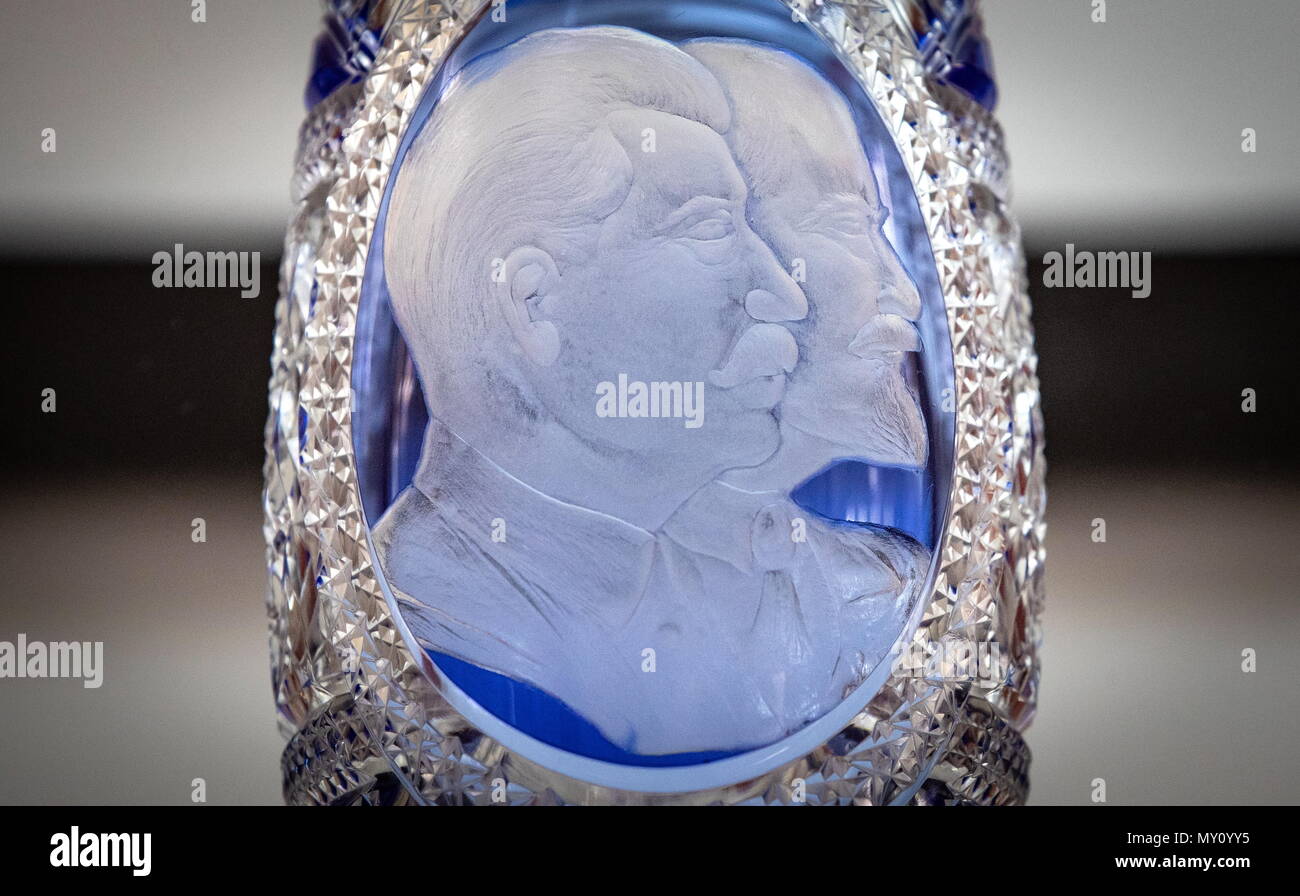 Soviet Factory Lenin High Resolution Stock Photography and Images - Alamy