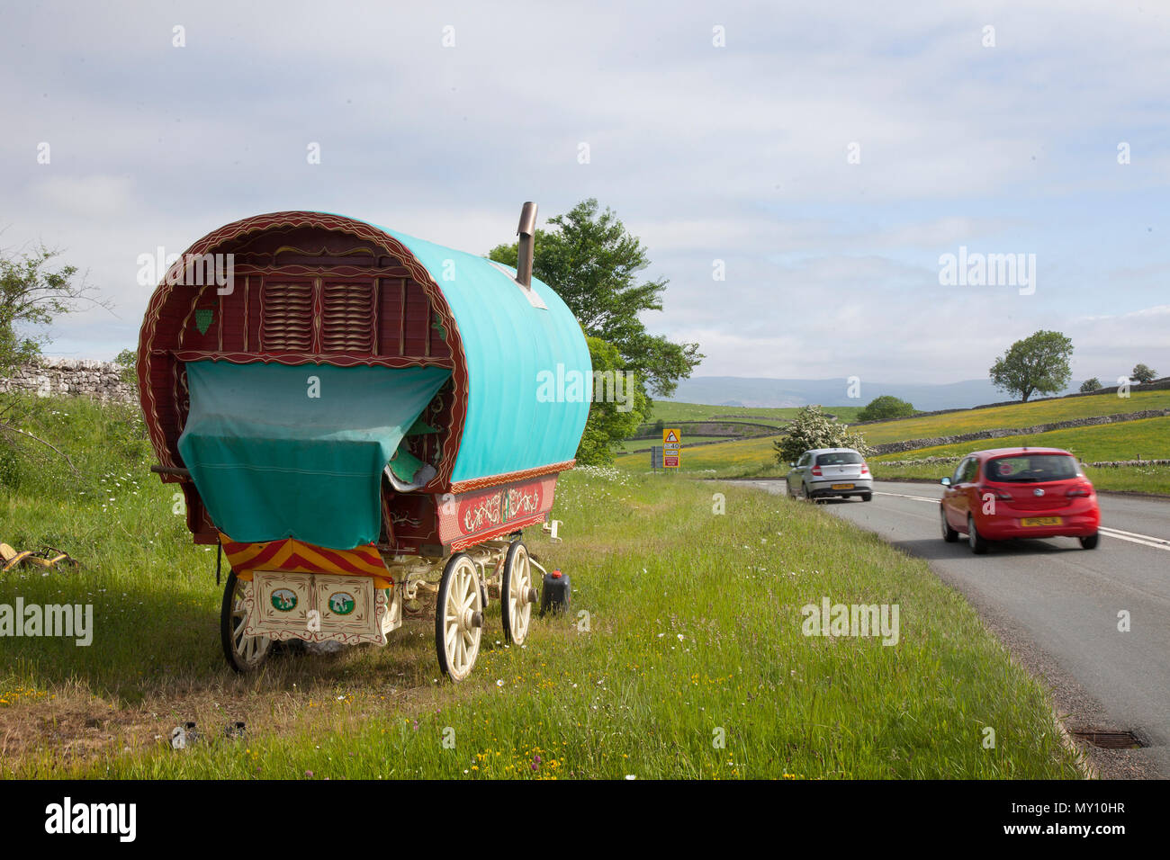 Romany gypsy caravans, vanner wagons, vardo, bow top caravans ...