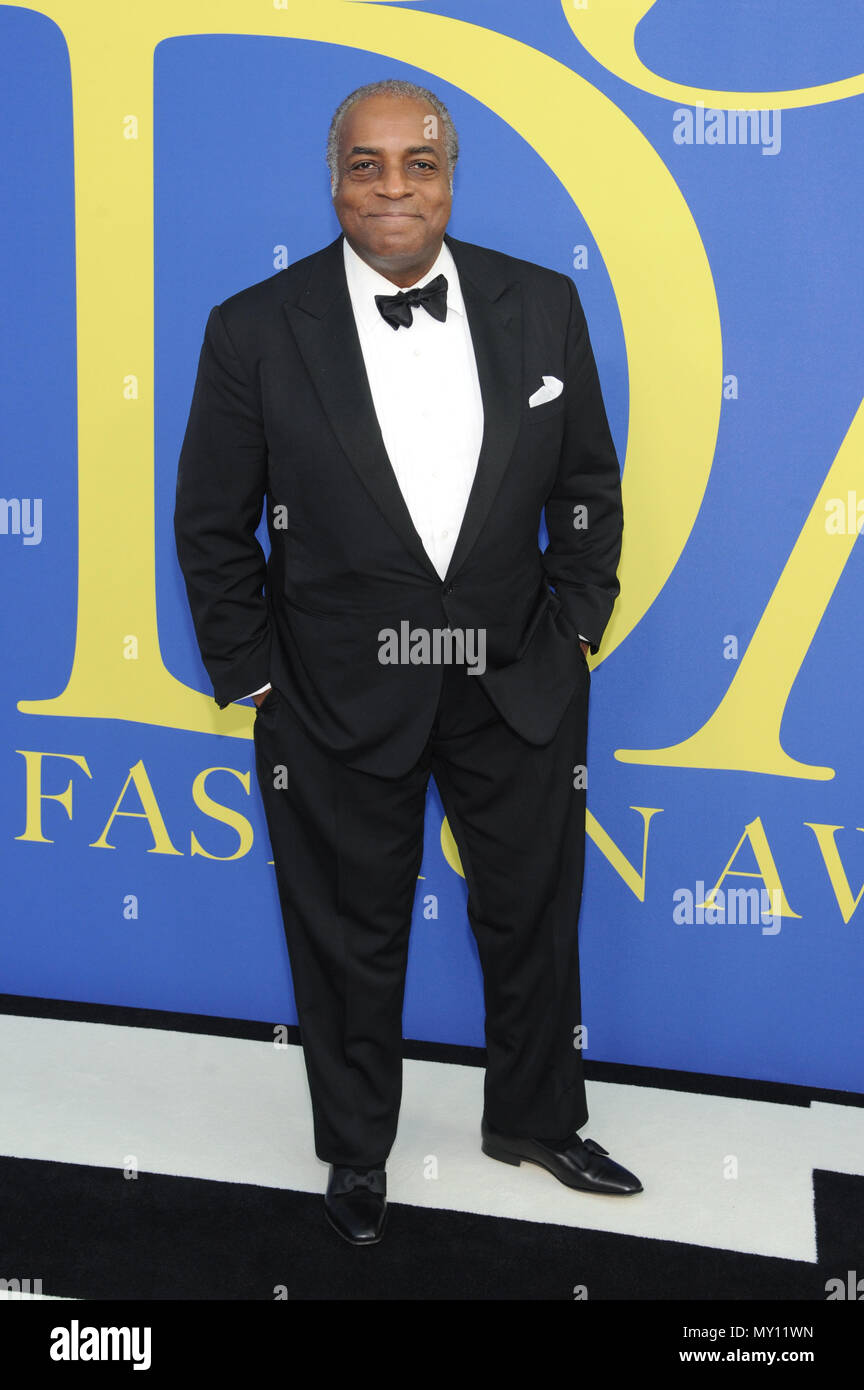 Brooklyn, NY, USA. 4th June, 2018. Jeffrey Banks at the 2018 CFDA ...
