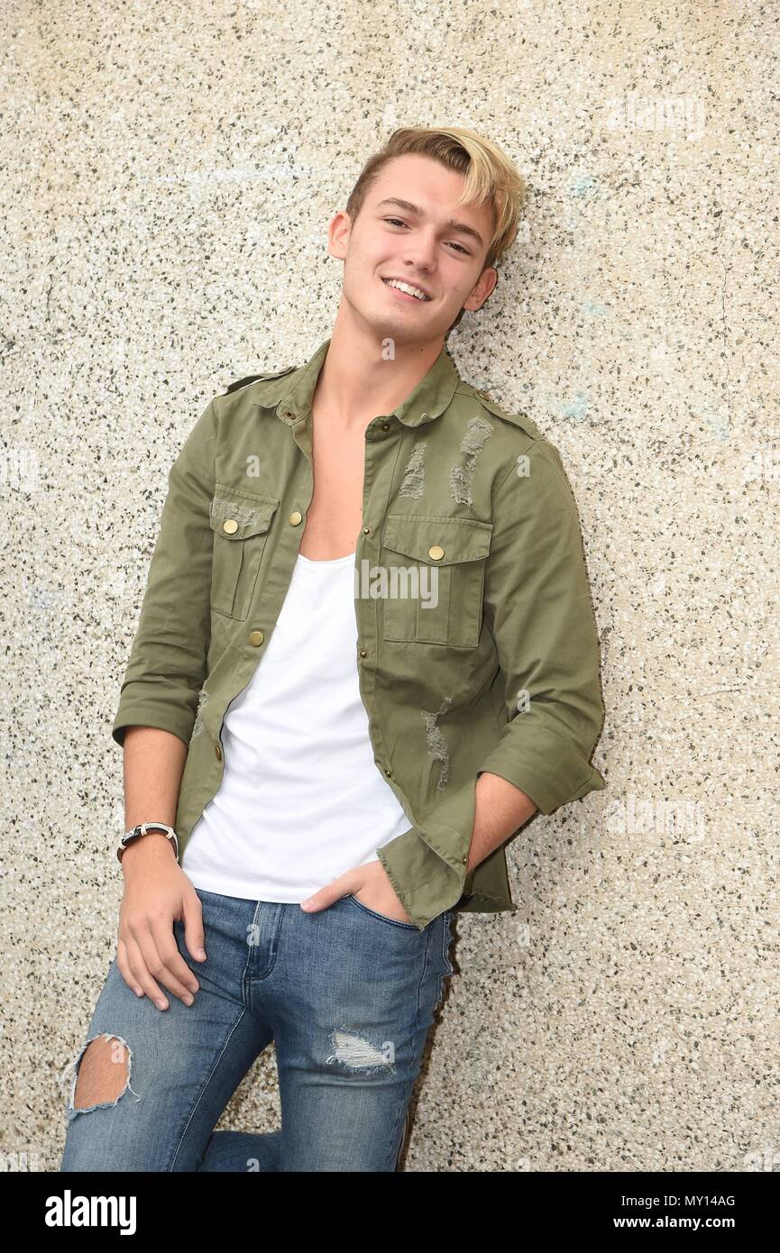 Male protagonist hi-res stock photography and images - Alamy