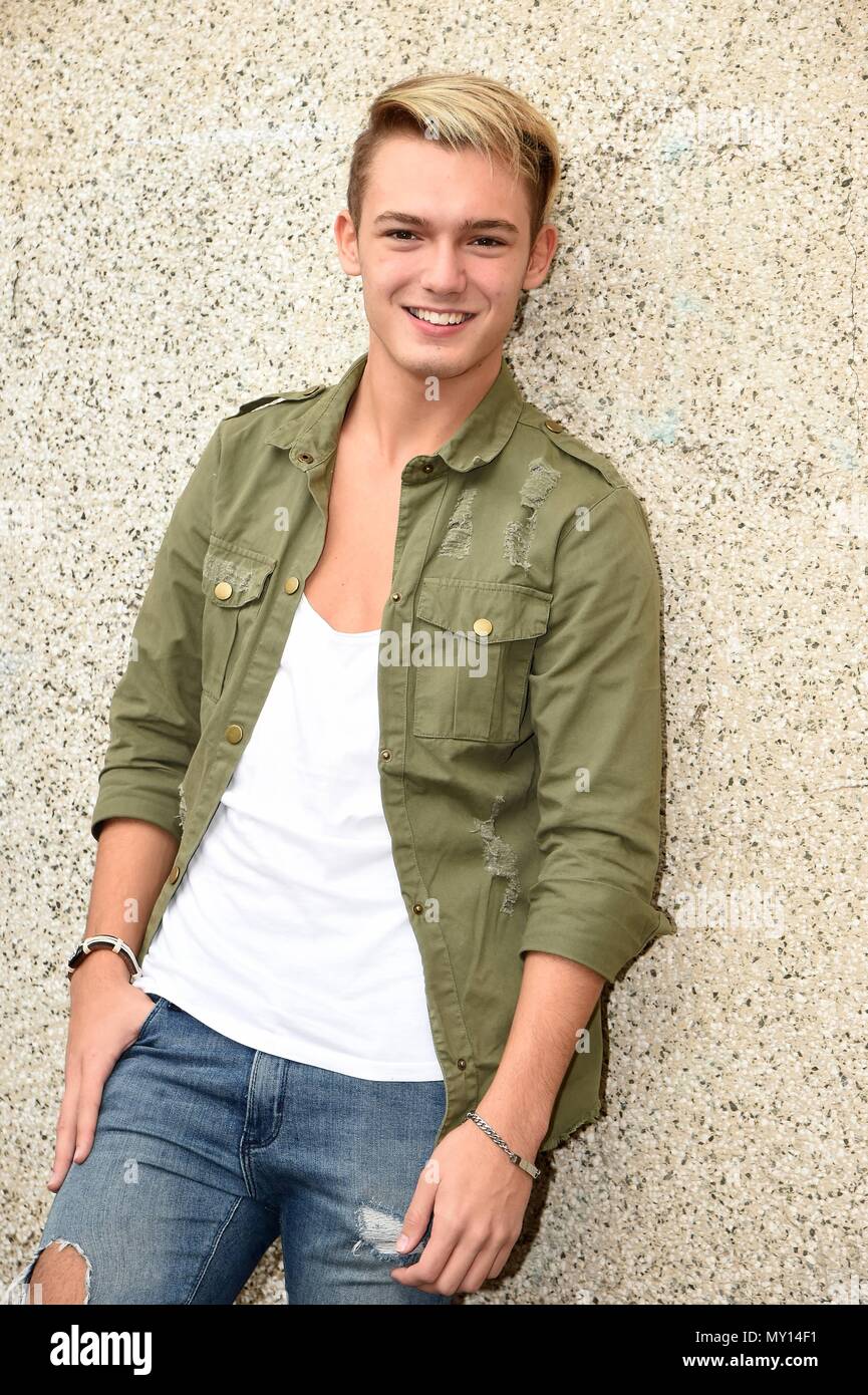 Male protagonist hi-res stock photography and images - Alamy
