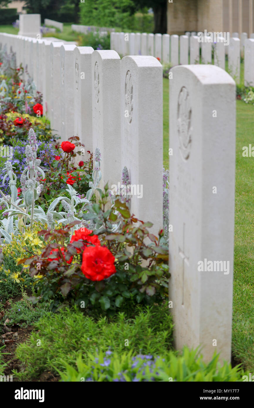 France ahead commemorations hi-res stock photography and images - Alamy