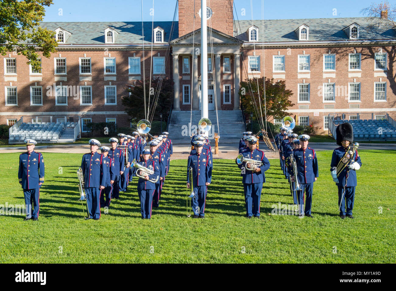 NEW LONDON, Conn - Members of the U.S. Coast Guard band march in ...