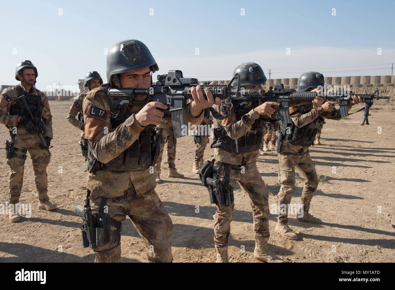 Iraqi counter terrorism services hi-res stock photography and images ...