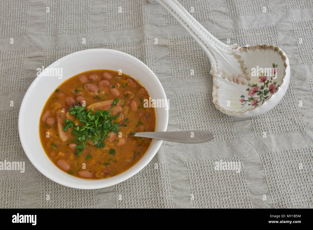 Spoon and beans hi-res stock photography and images - Alamy