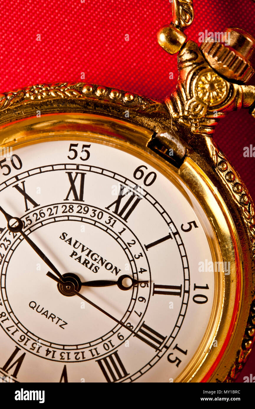 Golden luxury hi-res stock photography and images - Alamy