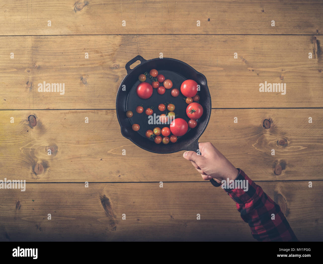 Overhead cast hi-res stock photography and images - Alamy