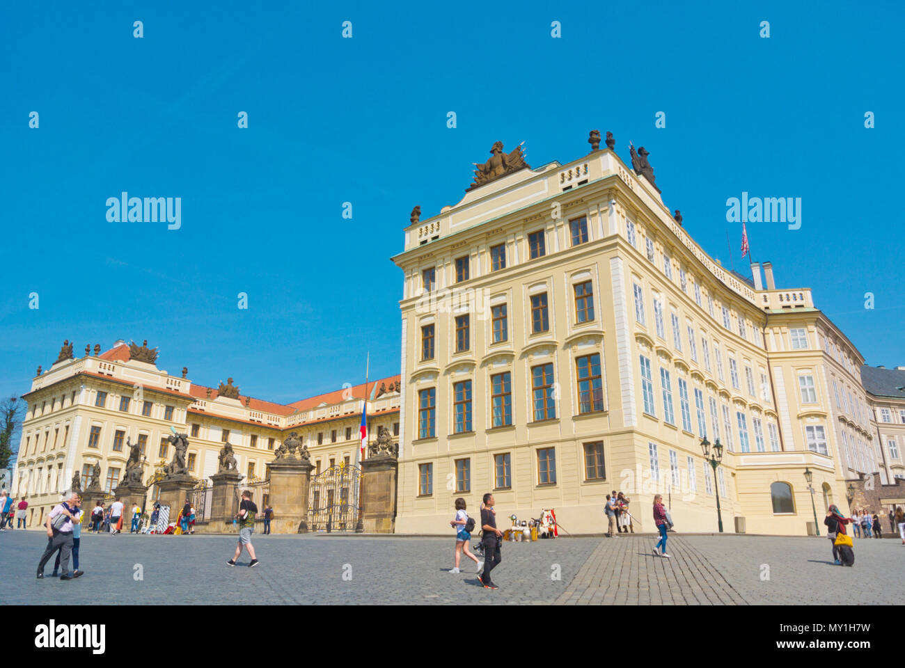 Hrad, the castle, Hradcanske namesti, Hradcany, Prague, Czech Republic ...