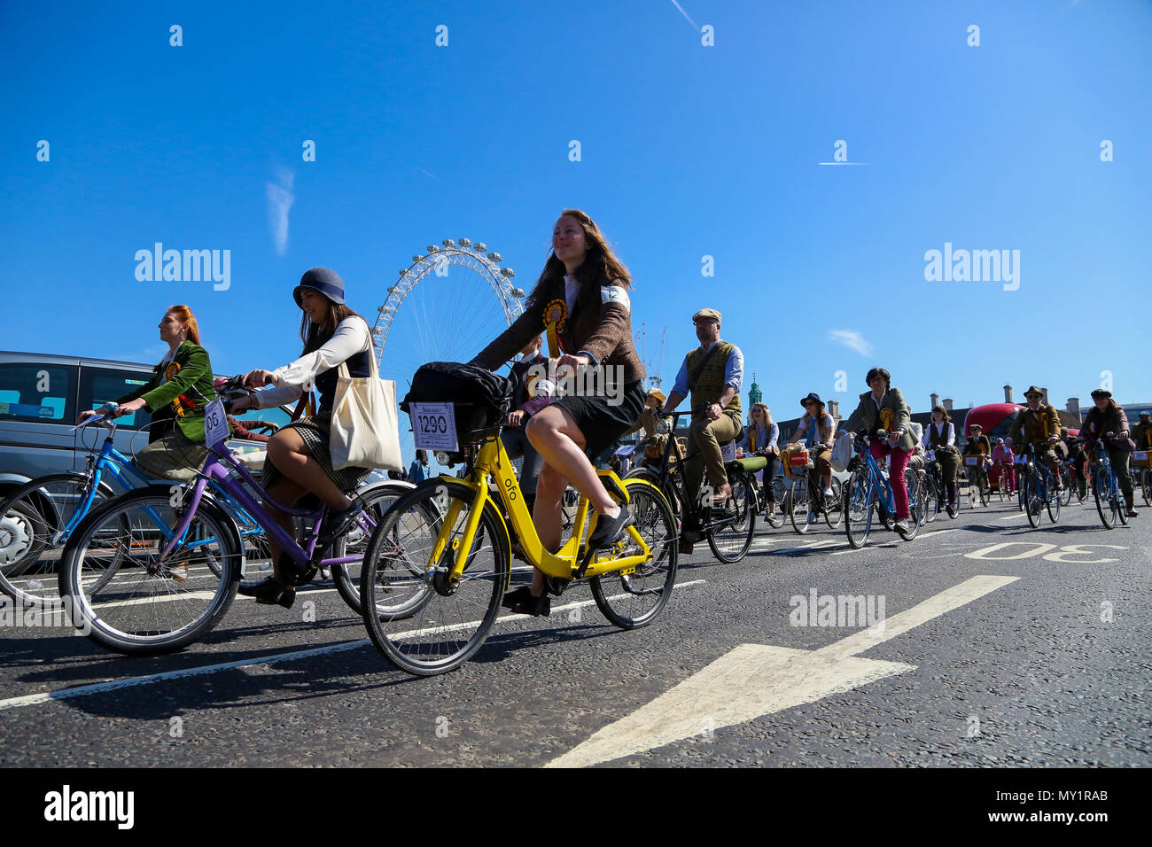 Over a thousand cyclists take part in the 10th annual Tweed Run riding ...