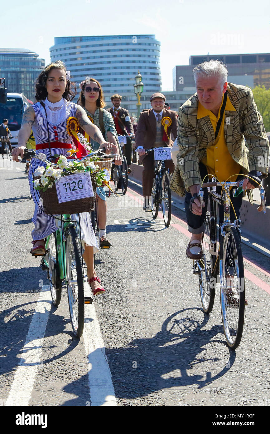 Weed and stylish cycling hi-res stock photography and images - Alamy