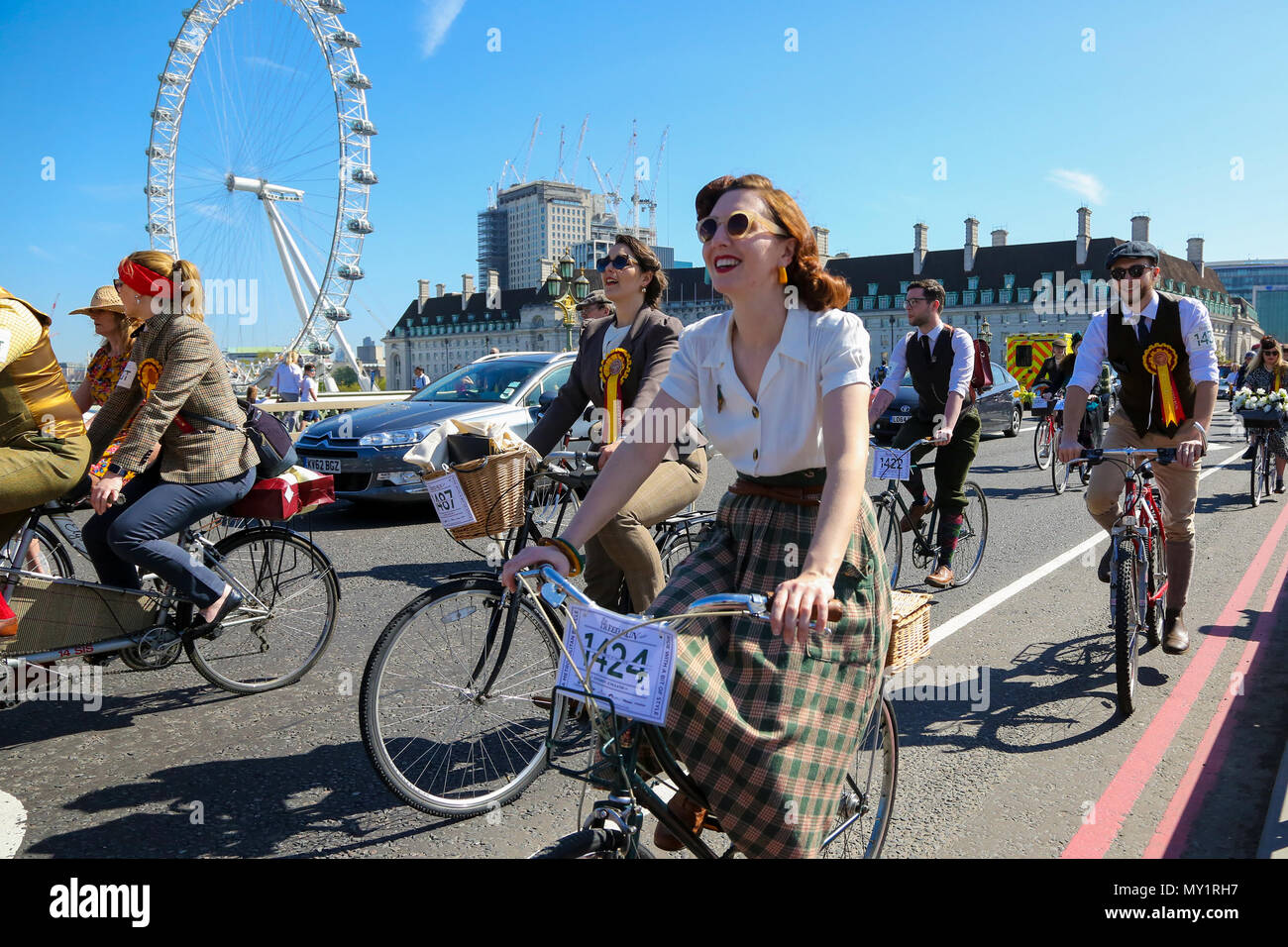 Weed and stylish cycling hi-res stock photography and images - Alamy