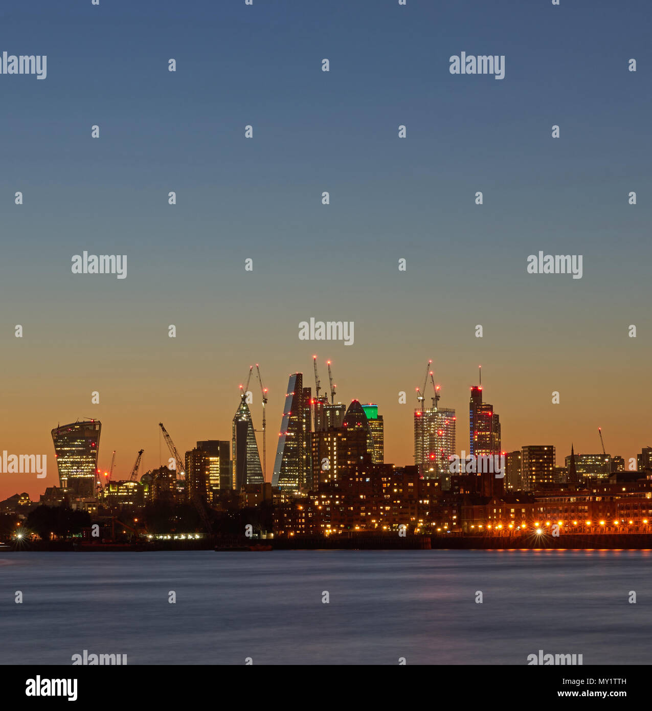 Skyline tall buildings hi-res stock photography and images - Alamy