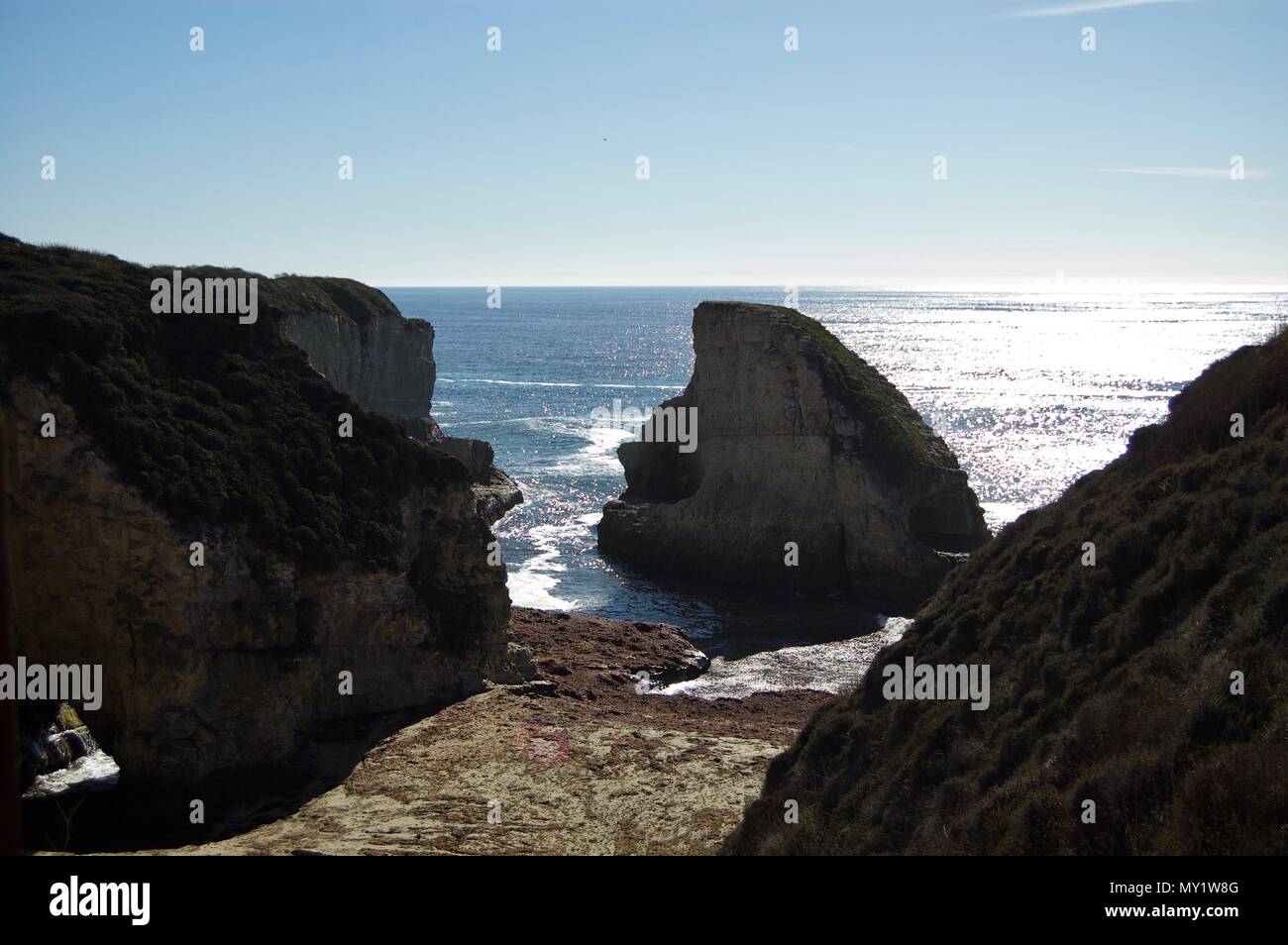 Beautiful coastal view in California (USA): Pacific ocean with ...