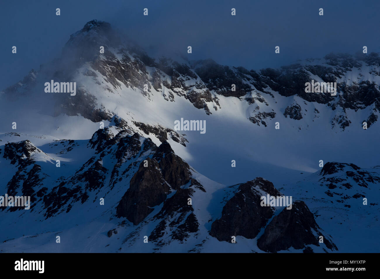 White alps hi-res stock photography and images - Alamy