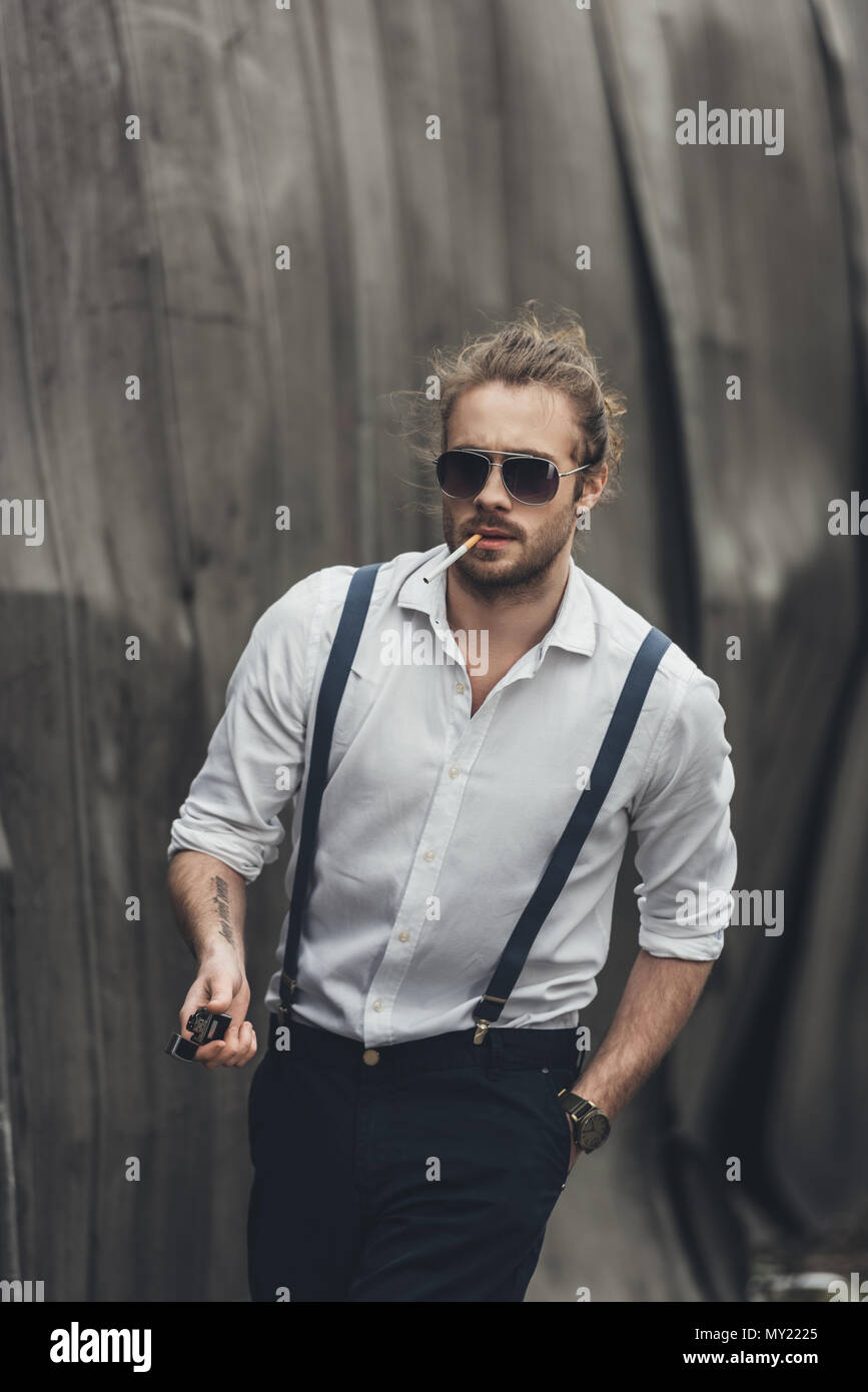 Man smoking in walk hi-res stock photography and images - Alamy
