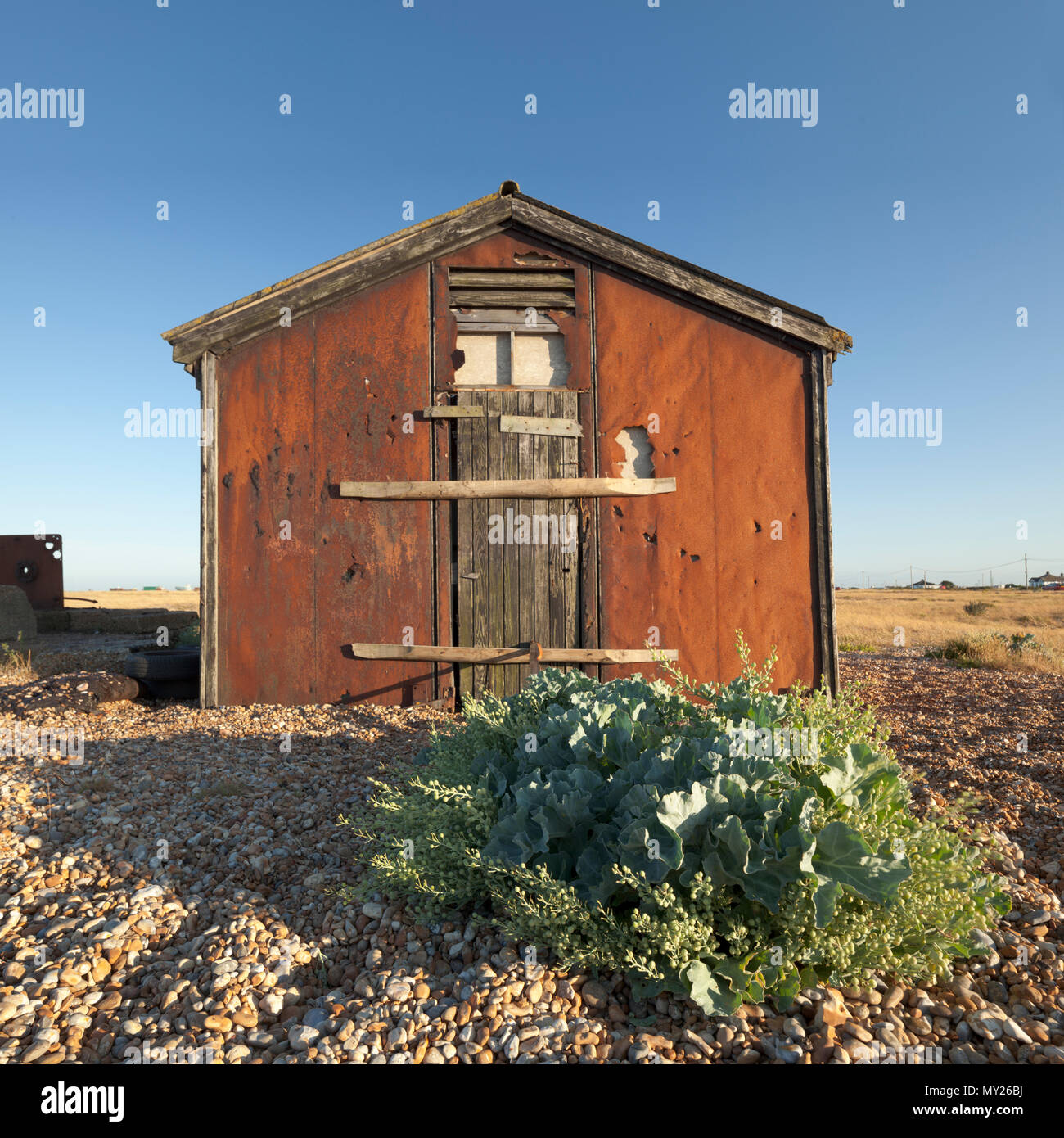 Rusty shelter hi-res stock photography and images - Alamy