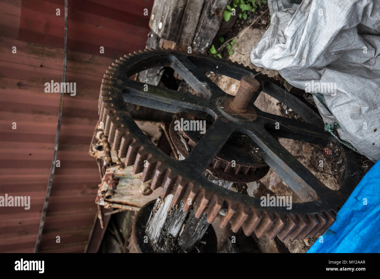 Shipyard equipment hi-res stock photography and images - Alamy